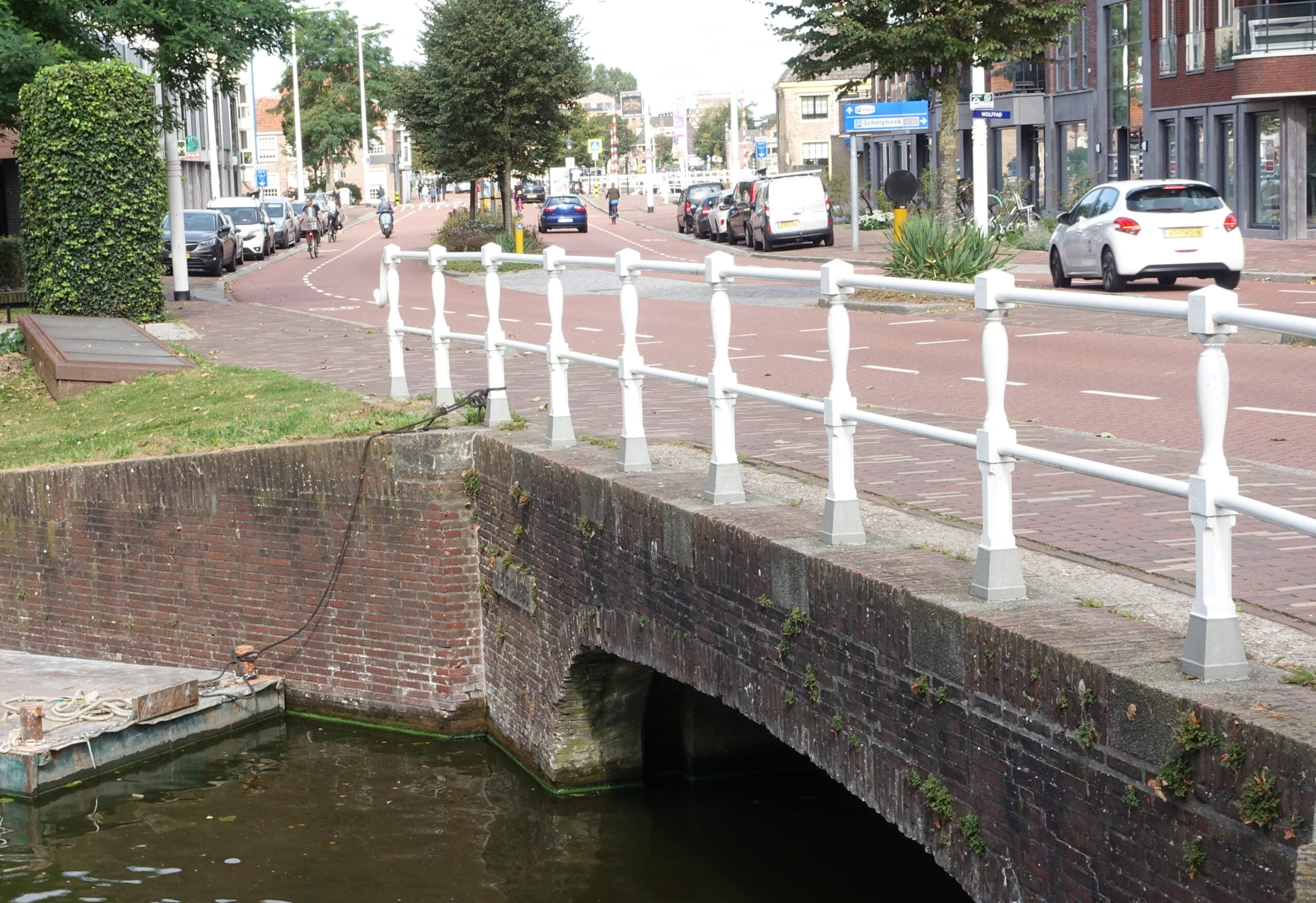 Schotbalken naast de brug | column van Lucas Zimmerman | 15 10 2021 ...